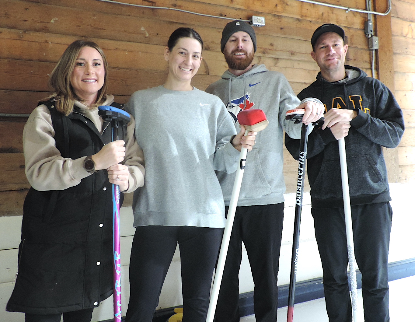 Teams and Pictures - Hot Shots Curling Club.com
